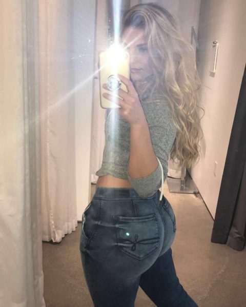 Pawg Selfie In Jeans Pawg 5652